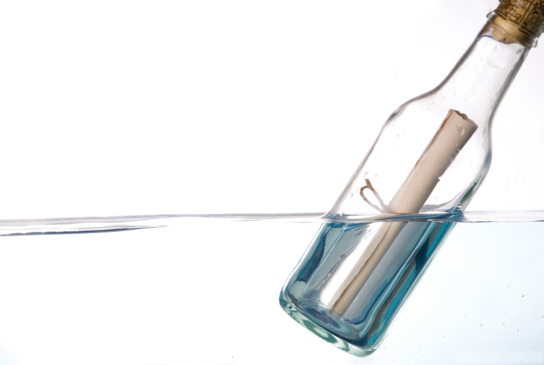 cropped-freegreatpicture-com-31496-romantic-drift-bottles.jpg | Susana Fuster